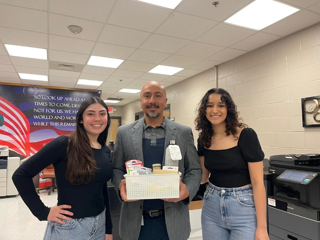 Live Feed | James Nikki Rowe High School